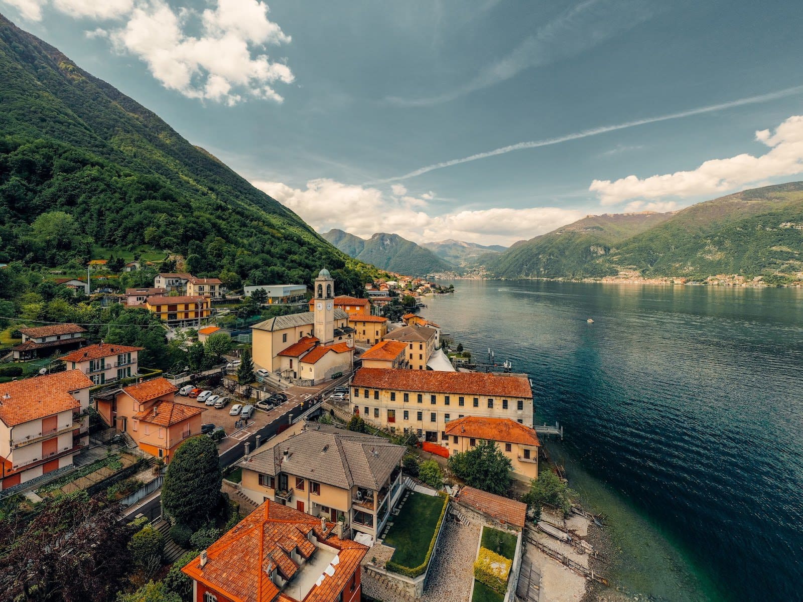 Capri Vs Lake Como - 2025 Comparisons