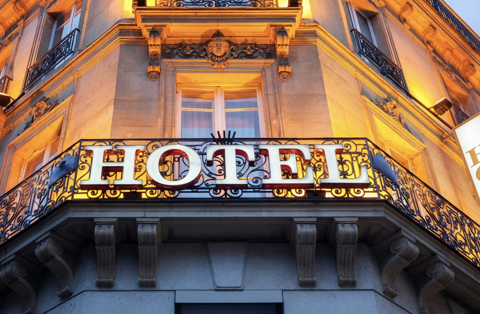 4-Star vs 5-Star Hotels: What’s the Difference?